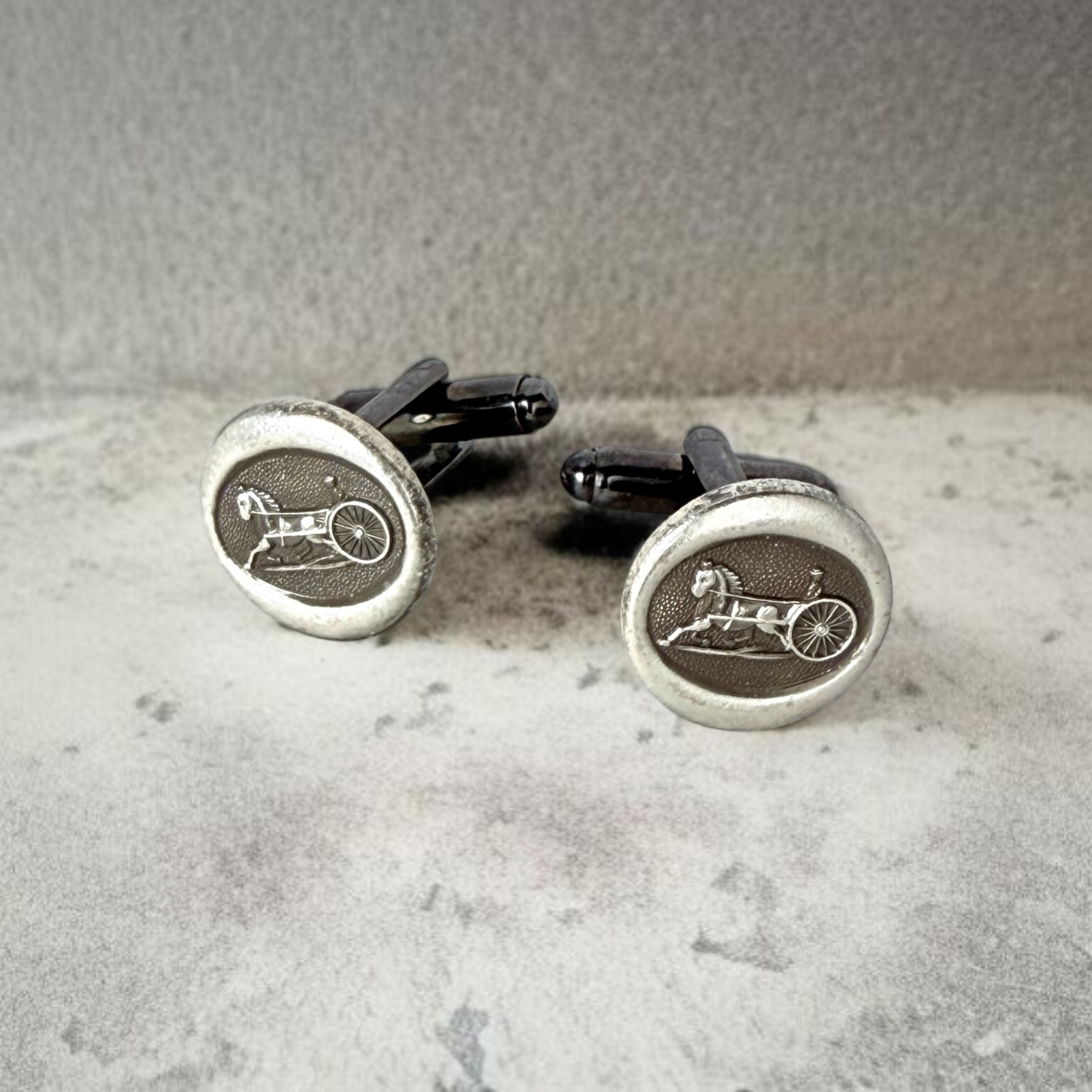 輿駿円章（よしゅんえんしょう）Carriage Steed Emblem カフスボタン Metal 042 969661 | 3B CUFFS